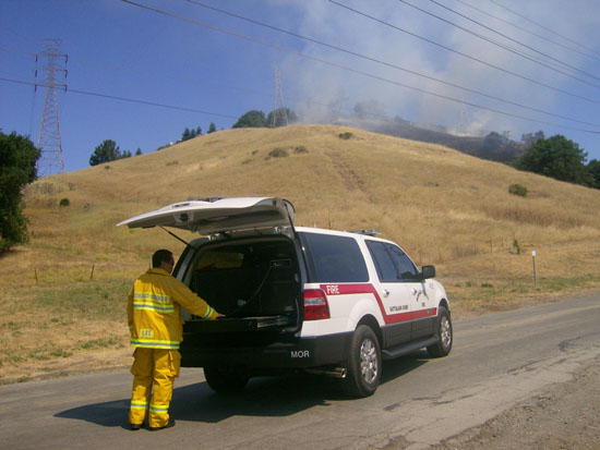 MOFD Acts Quickly to Fight Orinda Wildfire