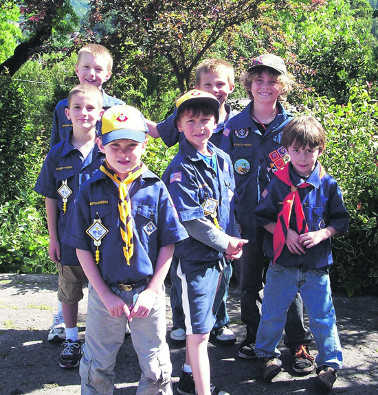 LAMORINDA WEEKLY | Scouts Clean up Oak Springs