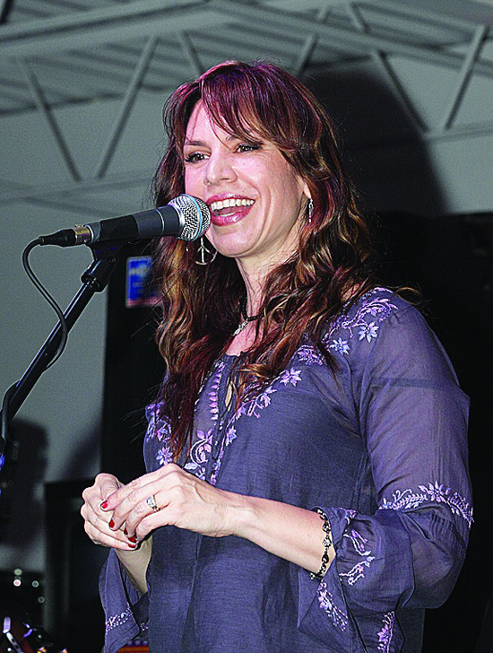 LAMORINDA WEEKLY | Award-Winning Songwriter Returns to Hometown for ...